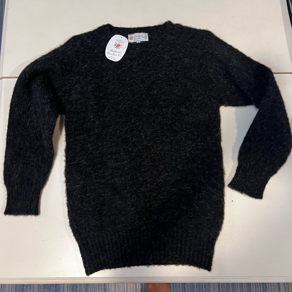 Shetland Wollen Co. | Sweaters | Nwt Shetland Woollen Co Shaggy Crew ...